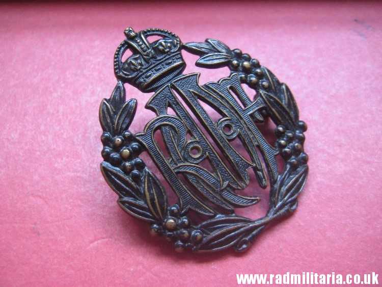 & WW2 Royal Australian Air Force RAAF CAP BADGE – genuine. | Welcome ...