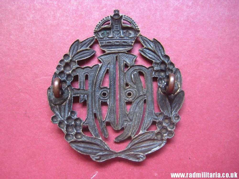 & WW2 Royal Australian Air Force RAAF CAP BADGE – genuine. | Welcome ...